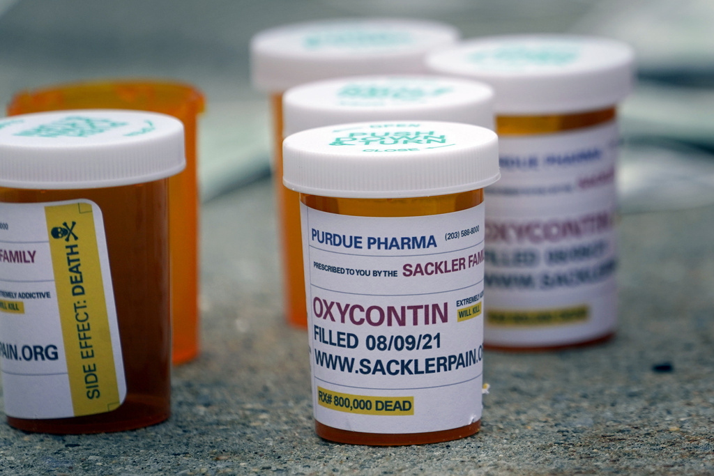 The Supreme Court rejects a nationwide opioid settlement with OxyContin ...